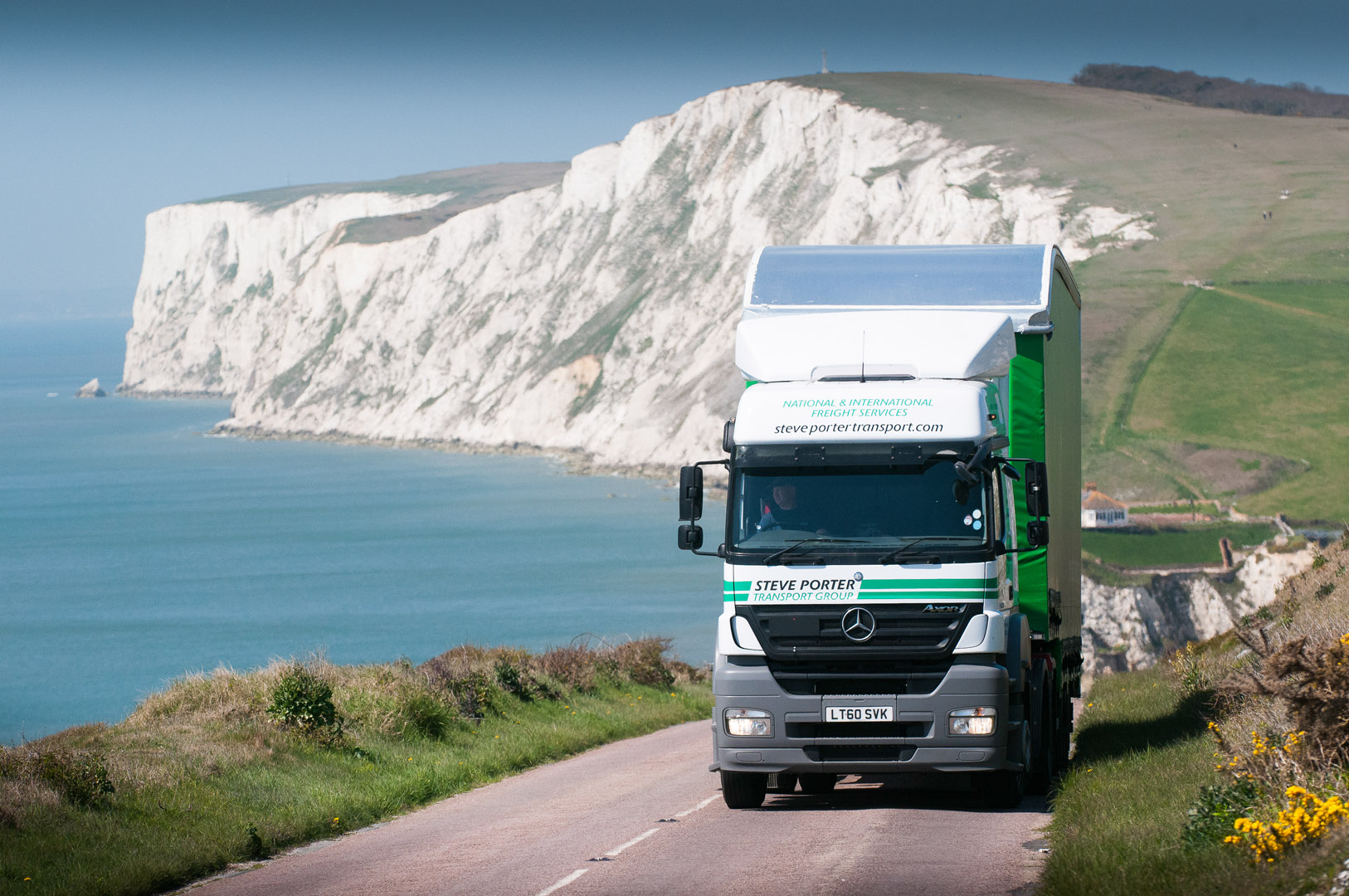 EV Cargo’s Palletforce first to offer IOW next day as Steve Porter ...