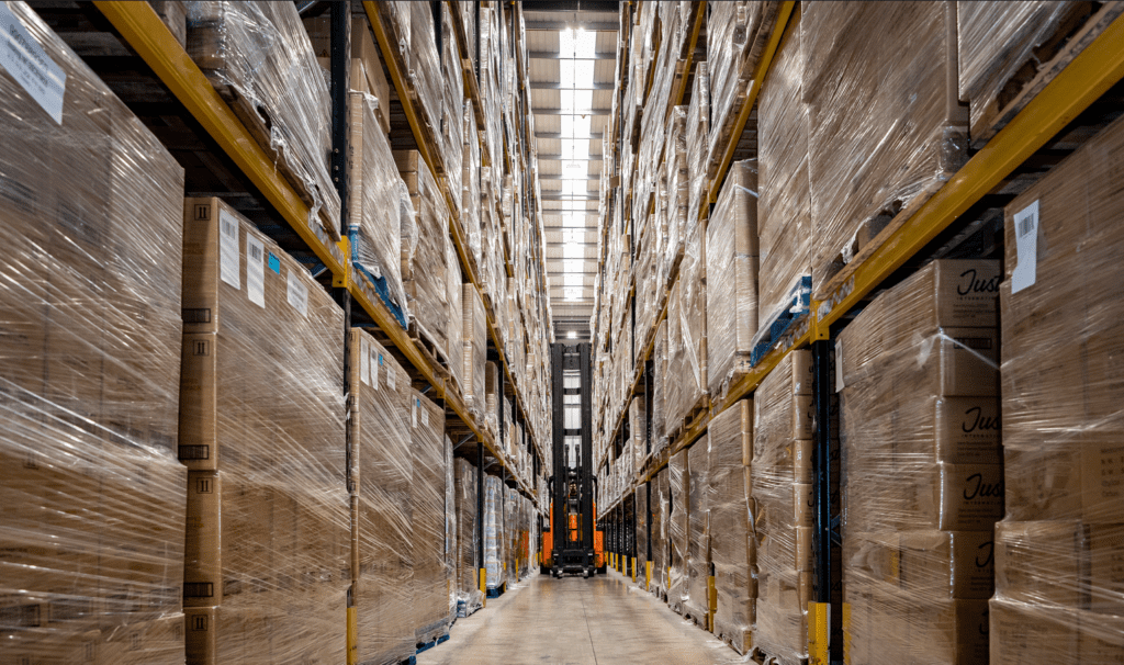 Getting into the Green: On-Demand Warehousing for Increased ...